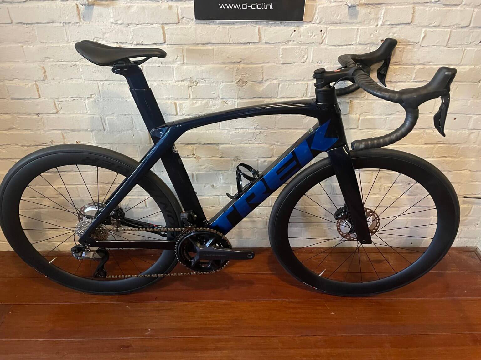 Trek Madone SL7 Gen 6 2022 Shimano Ultegra Di2 2 x 12 speed 56cm. - Ci ...